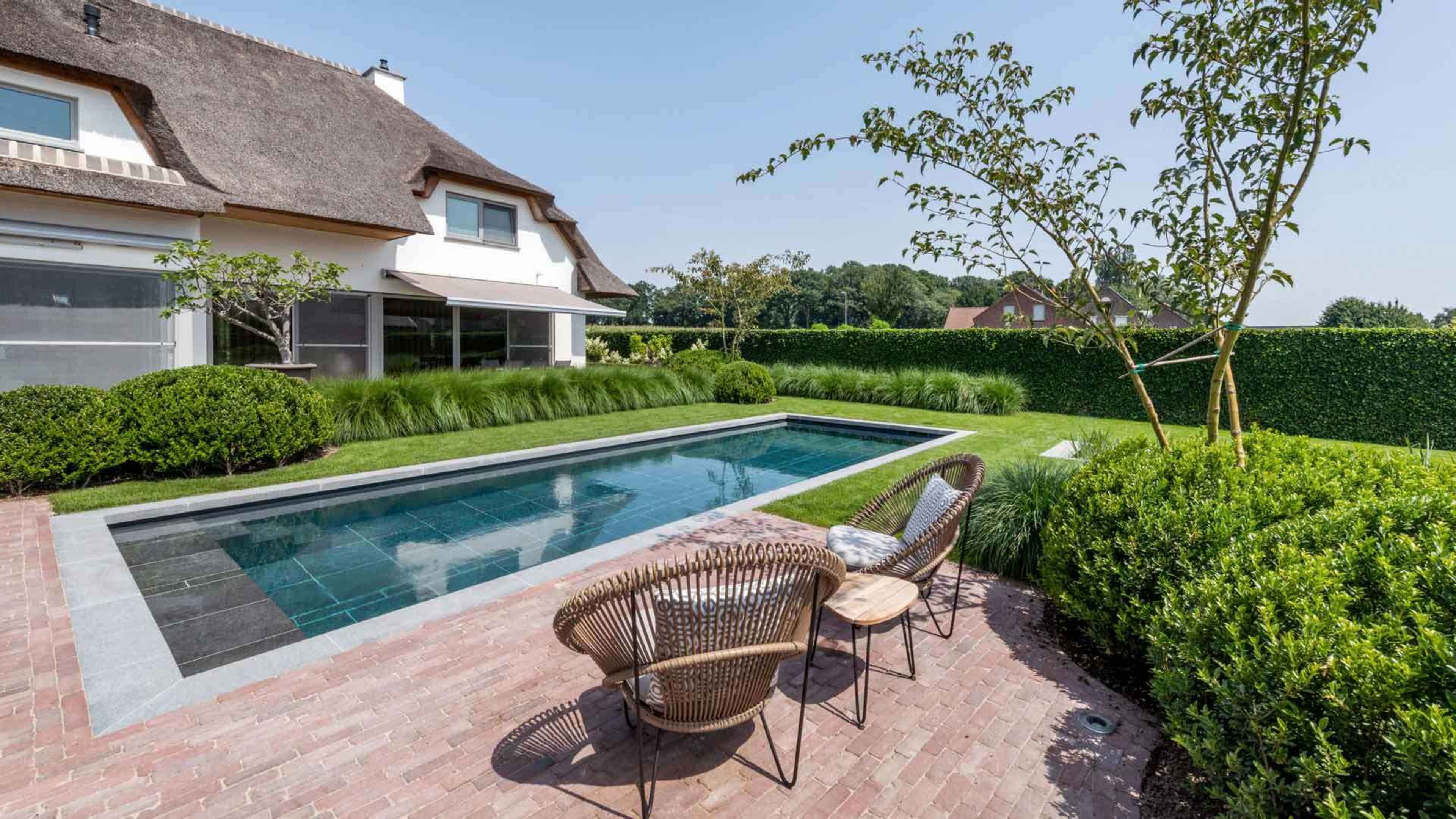 Hybrid Pools® | Zwembaden & zwemvijvers in Antwerpen en de Kempen ...
